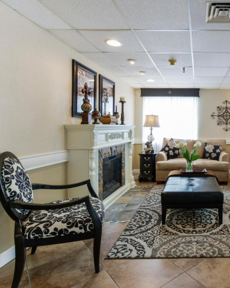 Grand View Inn and Suites