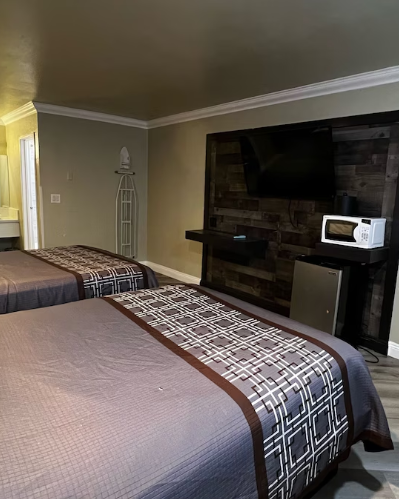 New American Inn & Suites Orange